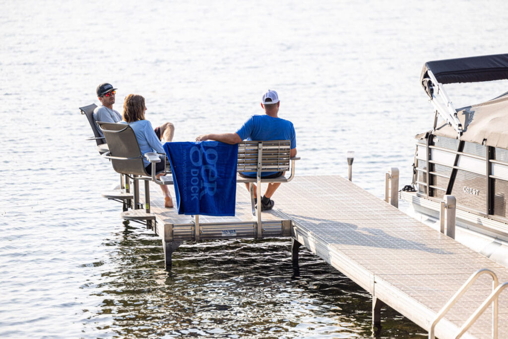 BENCHES AND CHAIRS THAT ELEVATE YOUR DOCK SEATING – Voyager Dock