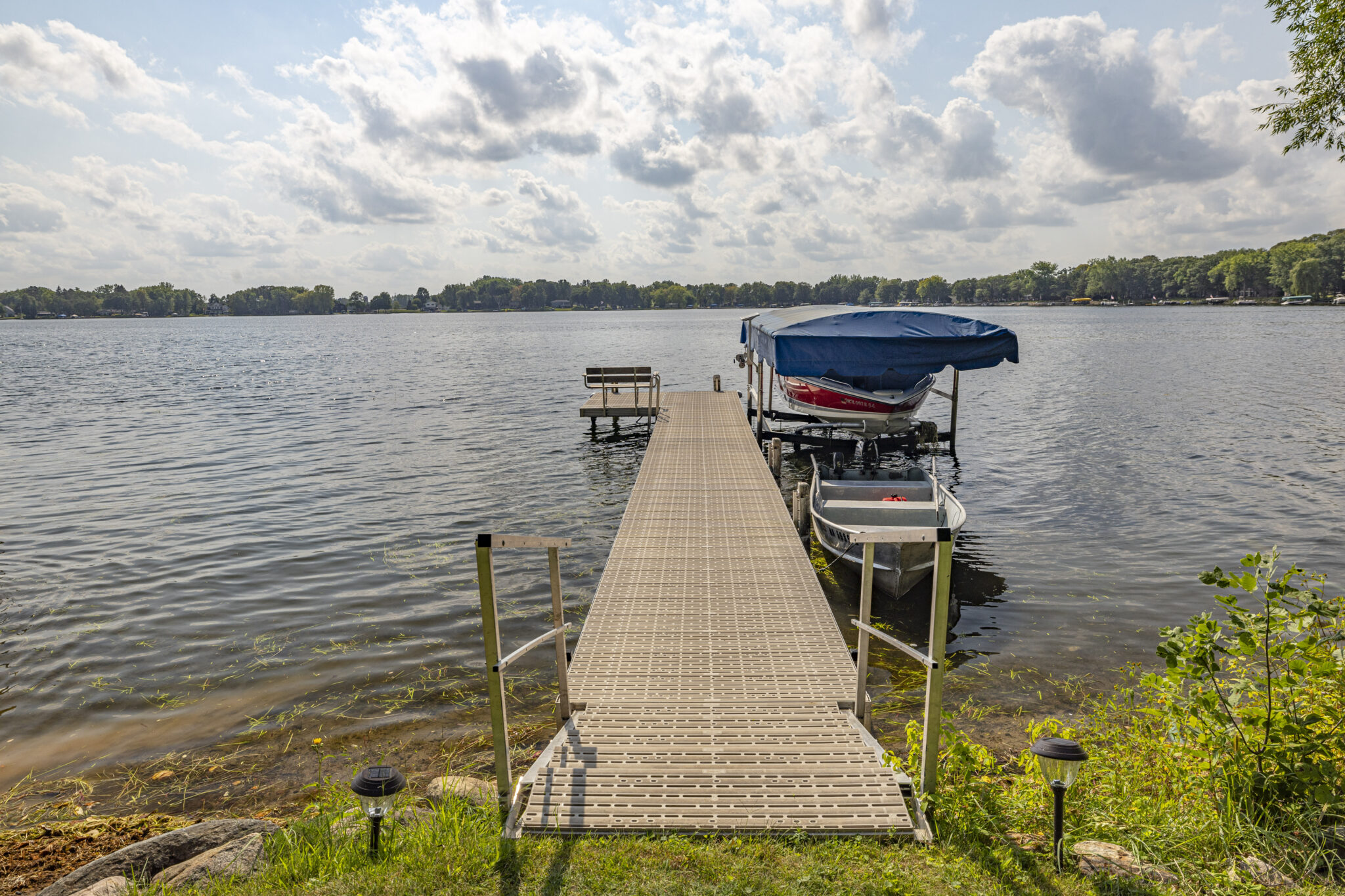 THE BENEFITS OF ARTICULATING STEPS FOR WATERFRONT PROPERTIES – Voyager Dock